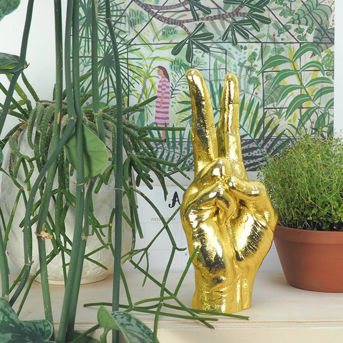 Gold Peace Hand Sculpture / Jewellery Holder – Five And Dime